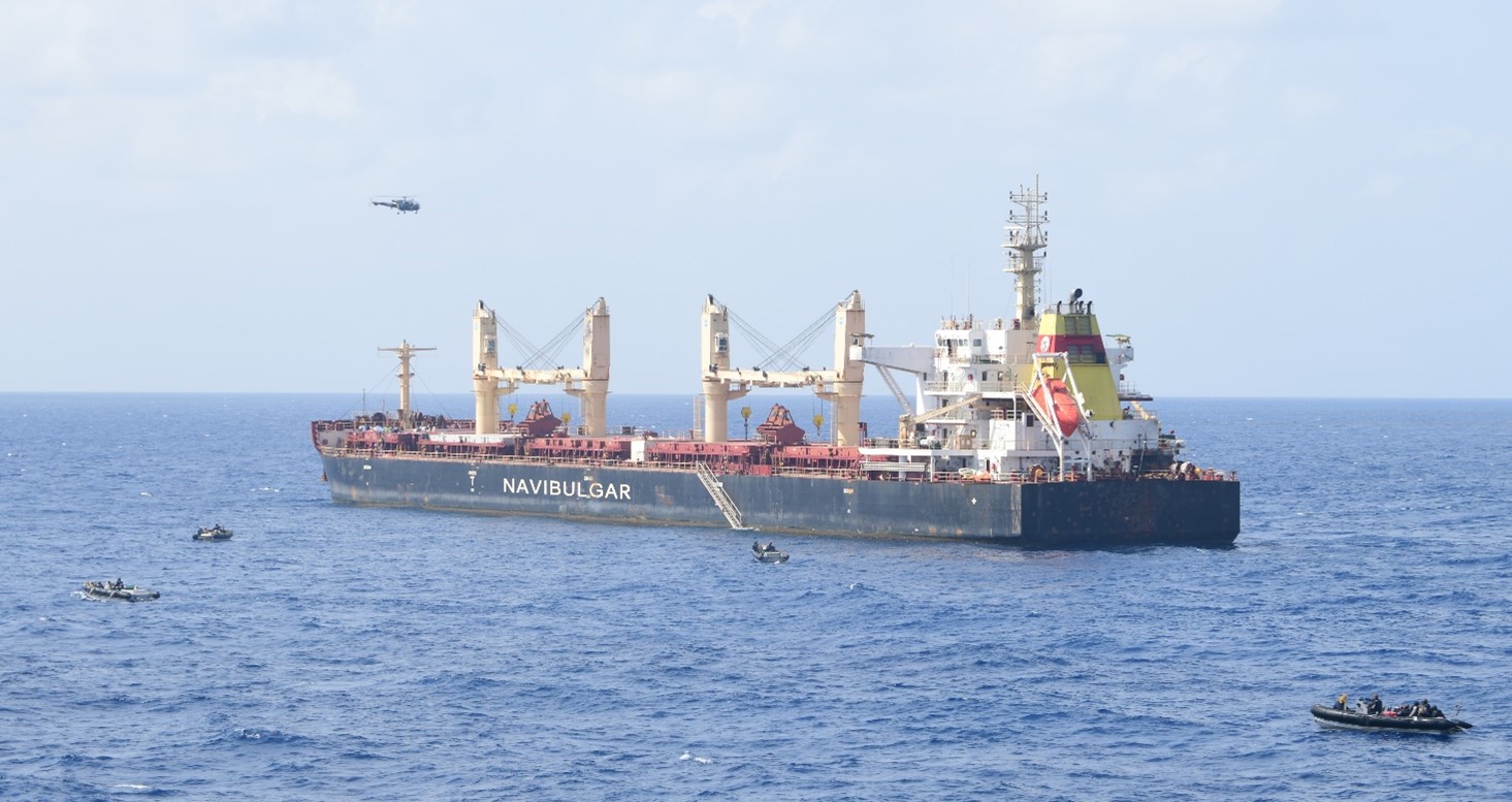 Indian Navy Thwarts Somali Pirates, Safely Rescues Hijacked Ship and ...